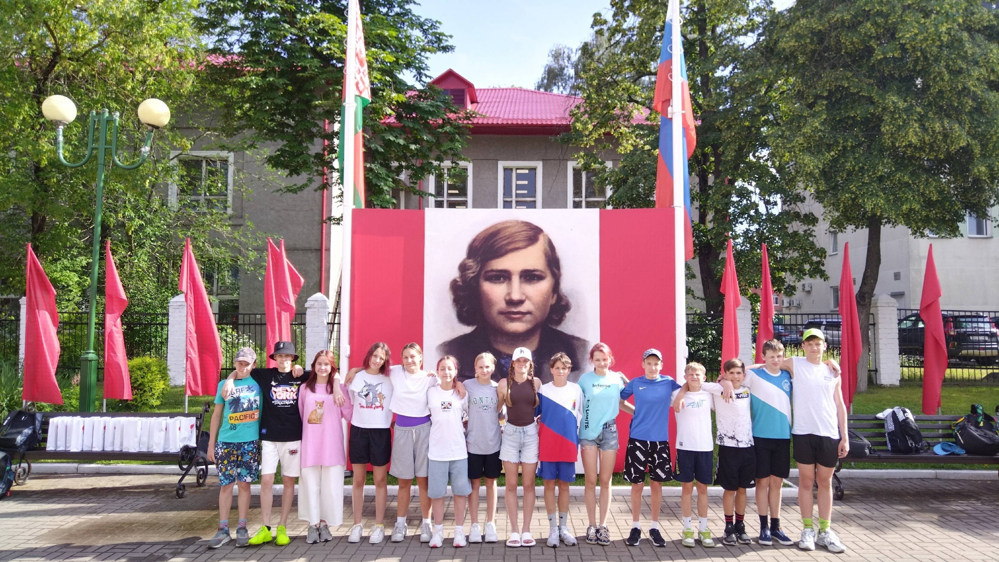Международный турнир памяти героя СССР Лизы Чайкиной. Минск.