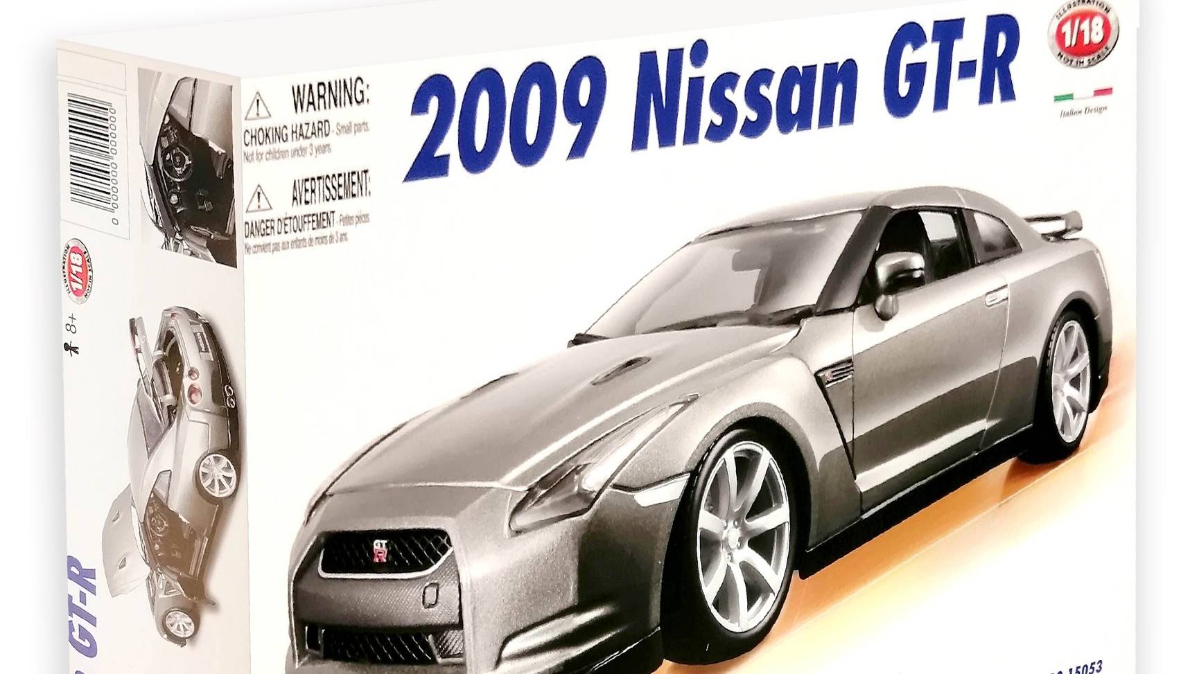 Bburago 2009 Nissan GT-R Metal Kit 1/18