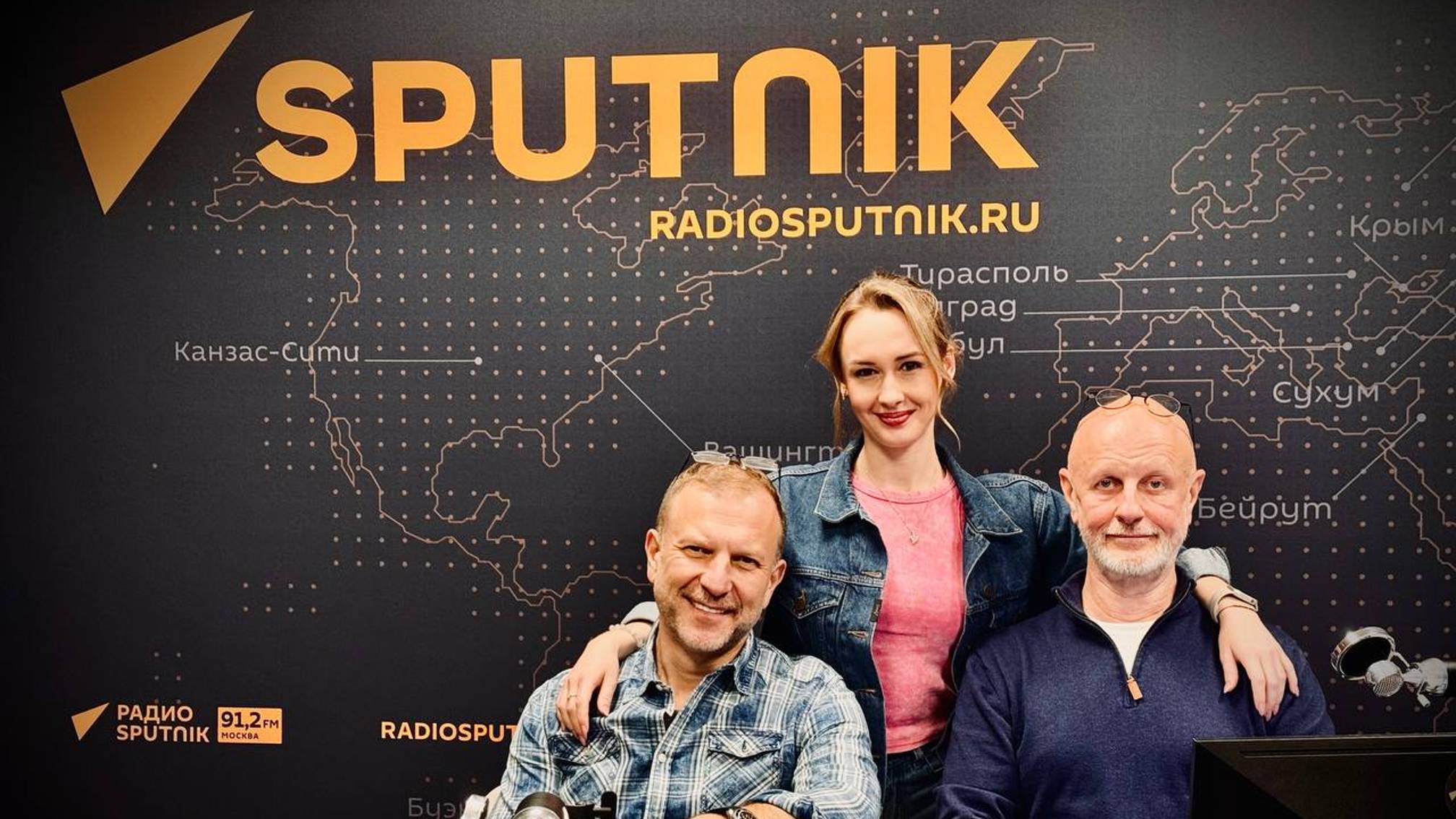 ″Вечер на радио Sputnik″ с Дмитрием Пучковым