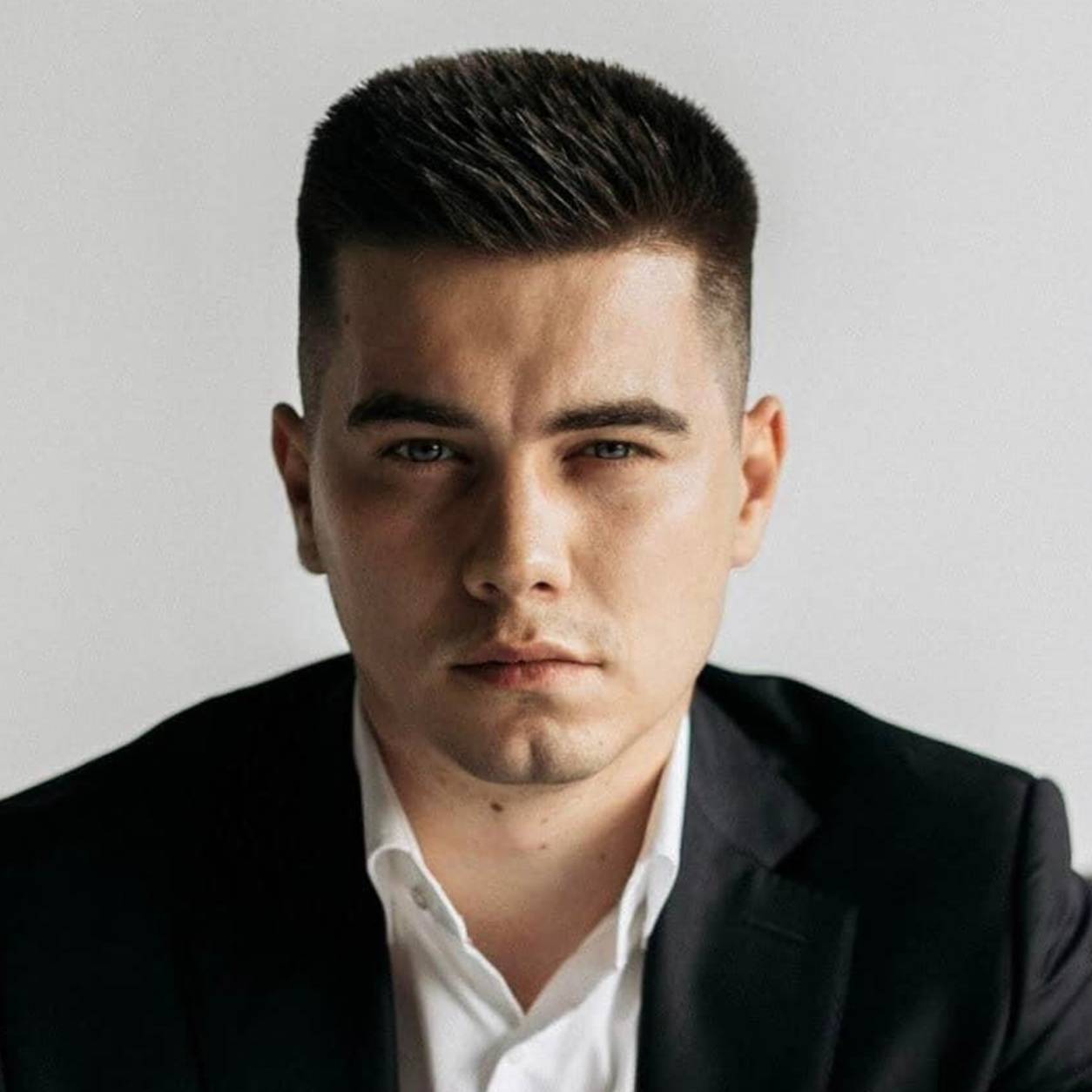 АЛЕКСАНДР ЛАЗАРЕВ