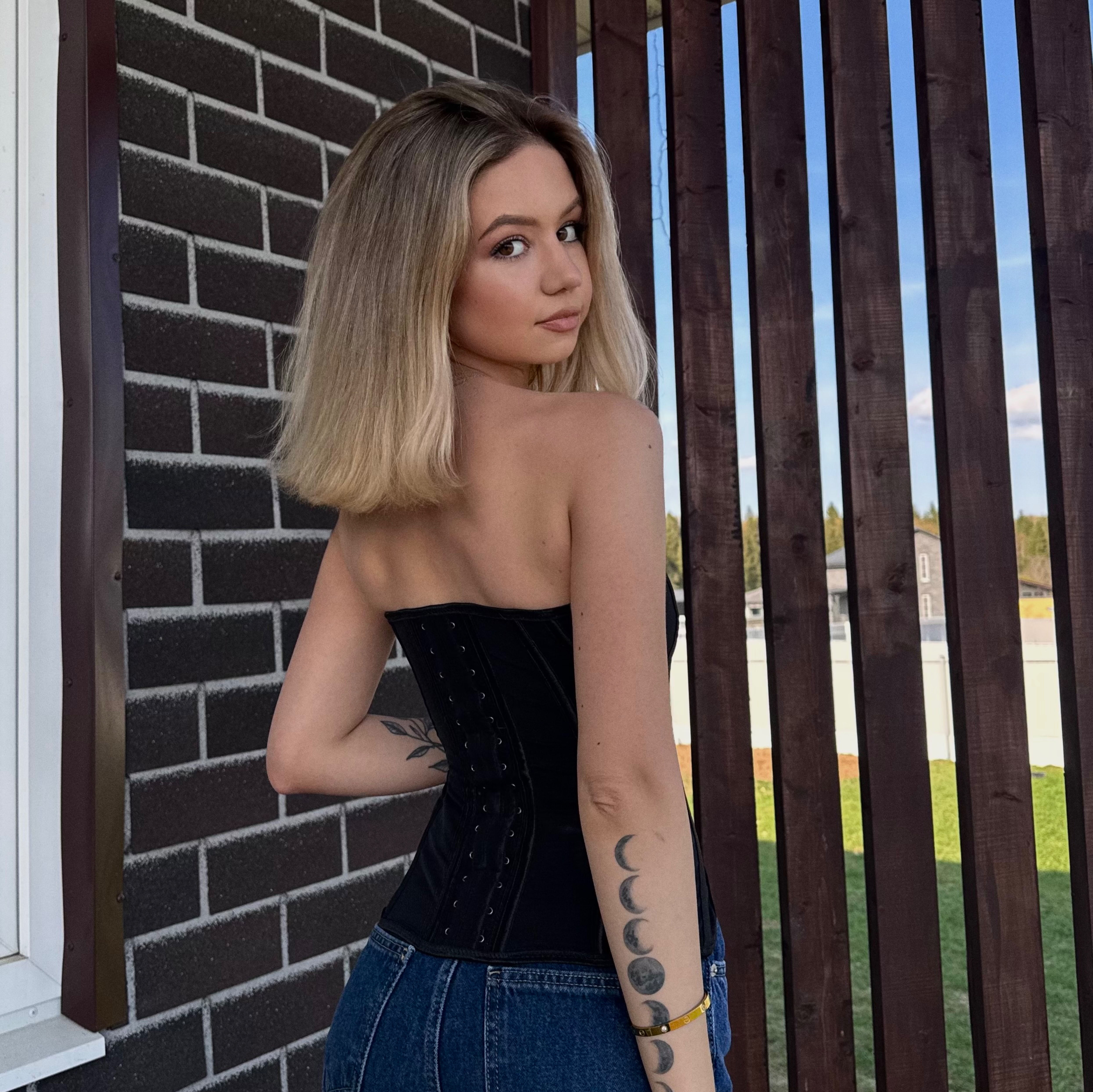 Luiza Gabriela Makarova Аватар автора