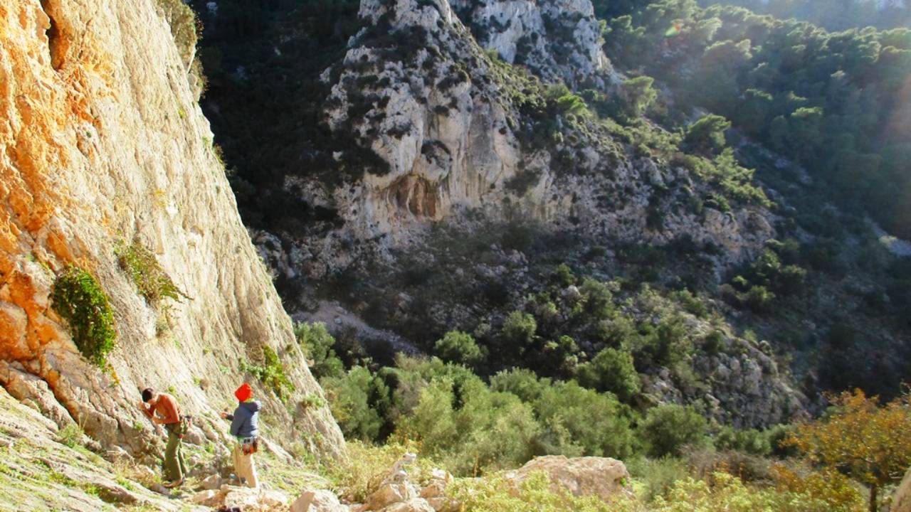 Скалолазные выезды ClimbLife - скалолазные туры с тренером