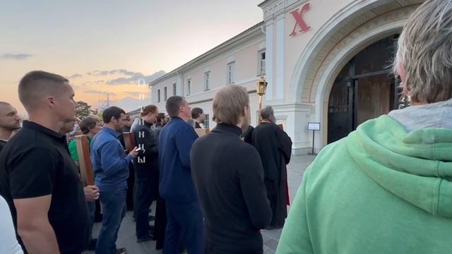 Крестный ход на Пасхальной Седмице 2025
