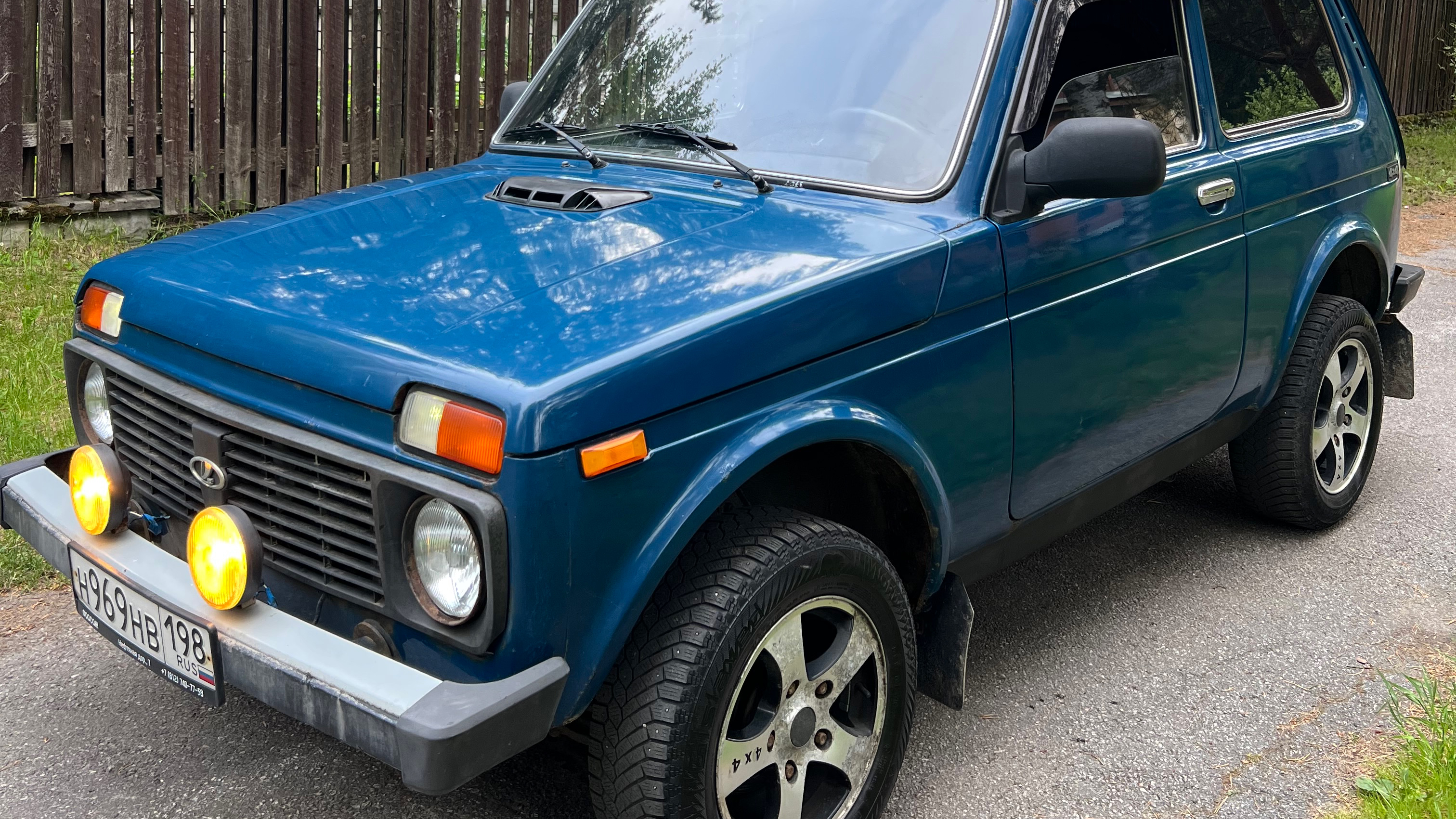 Lada Niva 4x4 2012