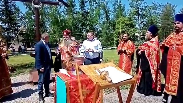 Освящение Поклонных крестов в Арсеньевской епархии