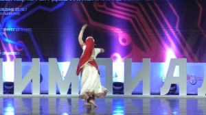 Танец из индийских фильмов (Болливуд)
