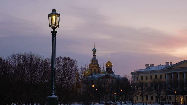 Включение уличного освещения Санкт-Петербурга