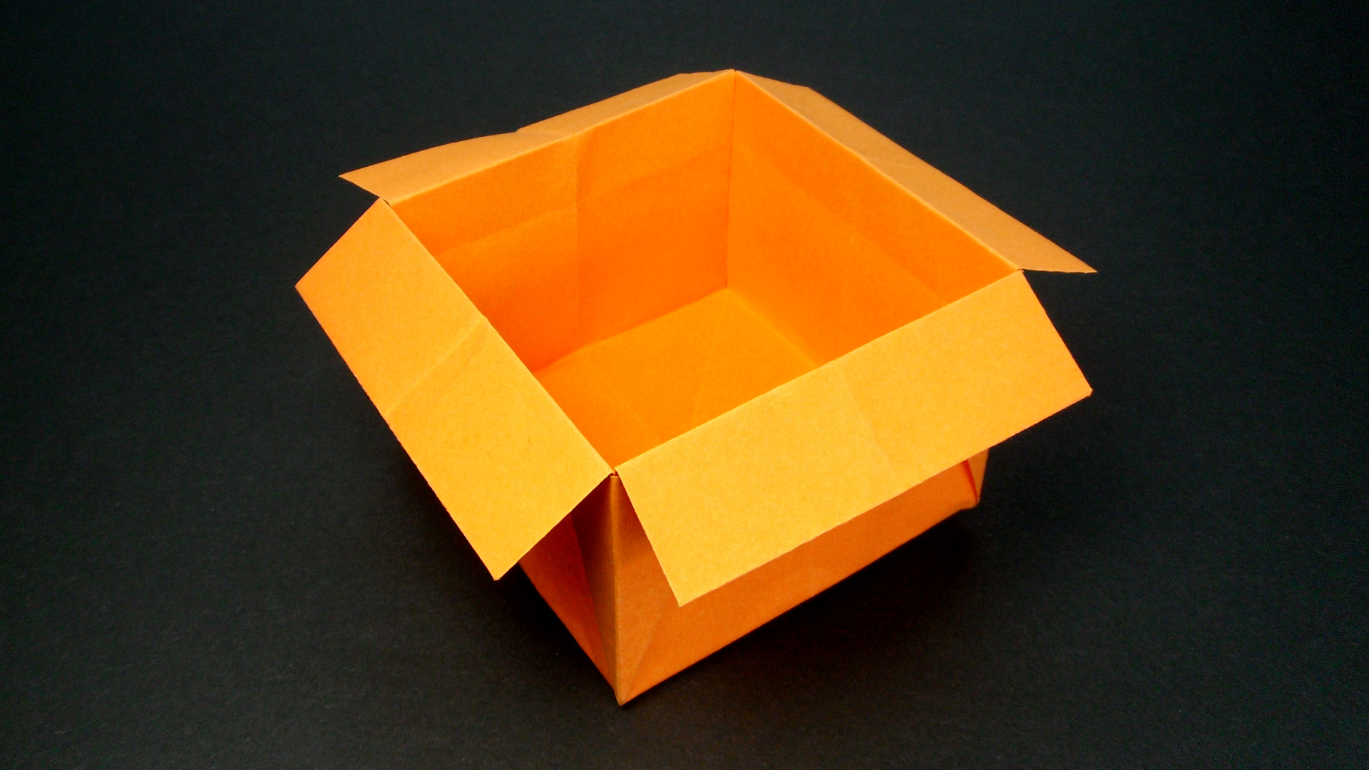 Простая коробочка из бумаги. Как сделать коробочку с крышкой оригами
