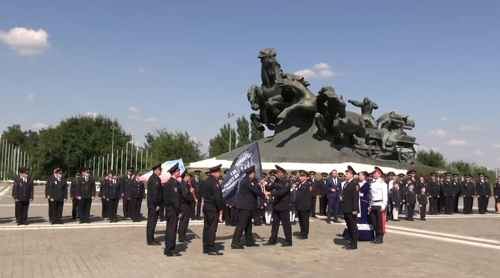 100 лет службе участковых – смотреть онлайн все 43 видео от 100 лет службе  участковых в хорошем качестве на RUTUBE