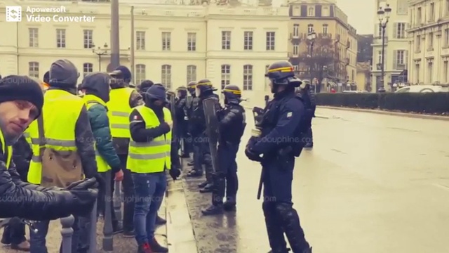 Gilets Jaunes 1er Décembre Acte 3 Populaire Et National